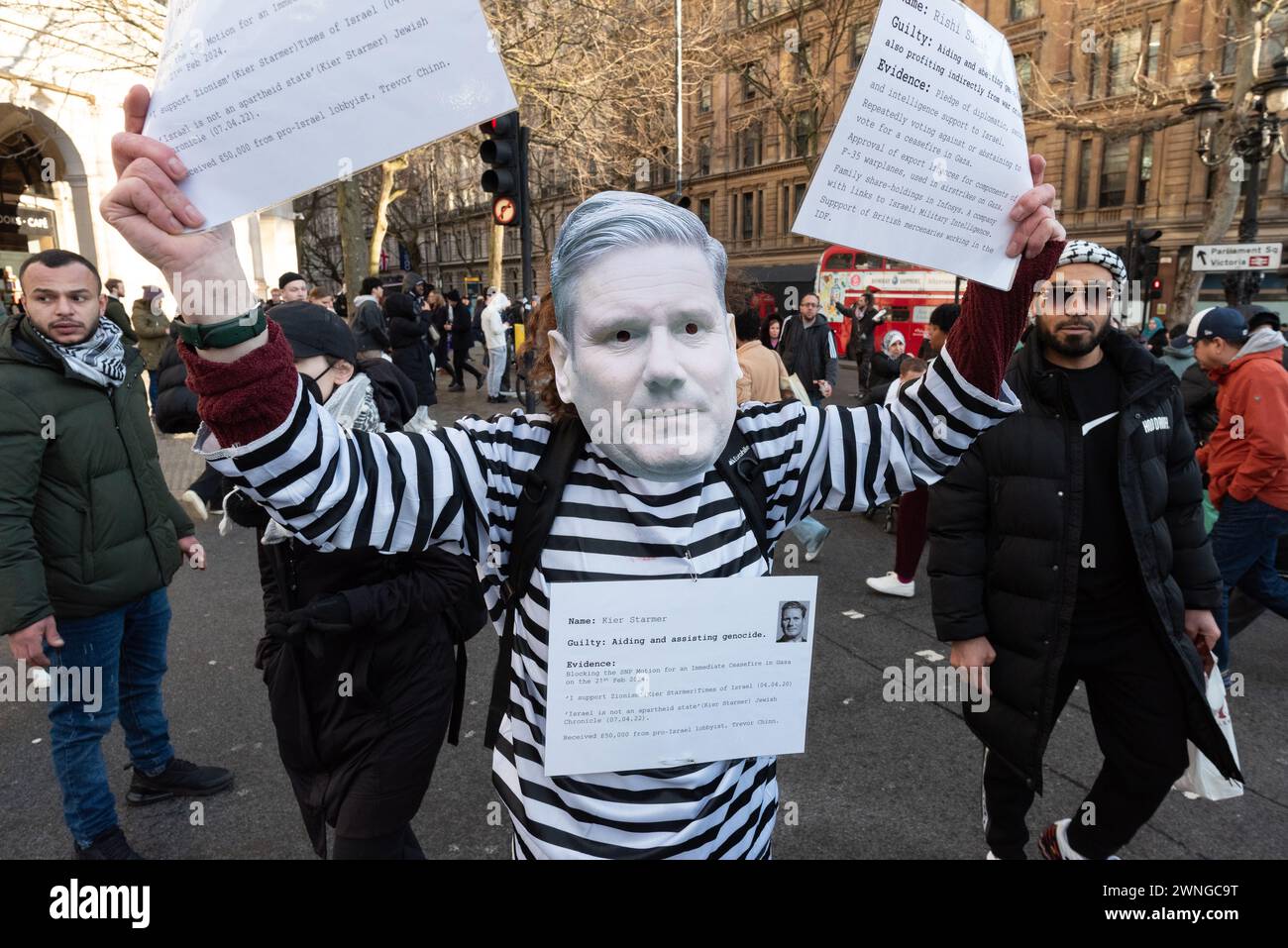 Keir starmer mask hi-res stock photography and images - Alamy