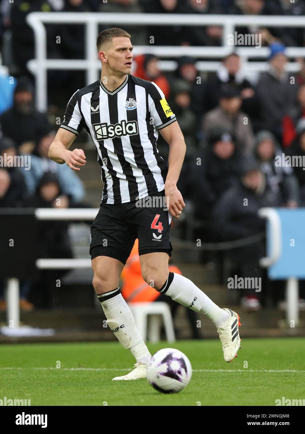 Newcastle Upon Tyne, UK. 2nd Mar, 2024. Sven Botman of Newcastle United ...