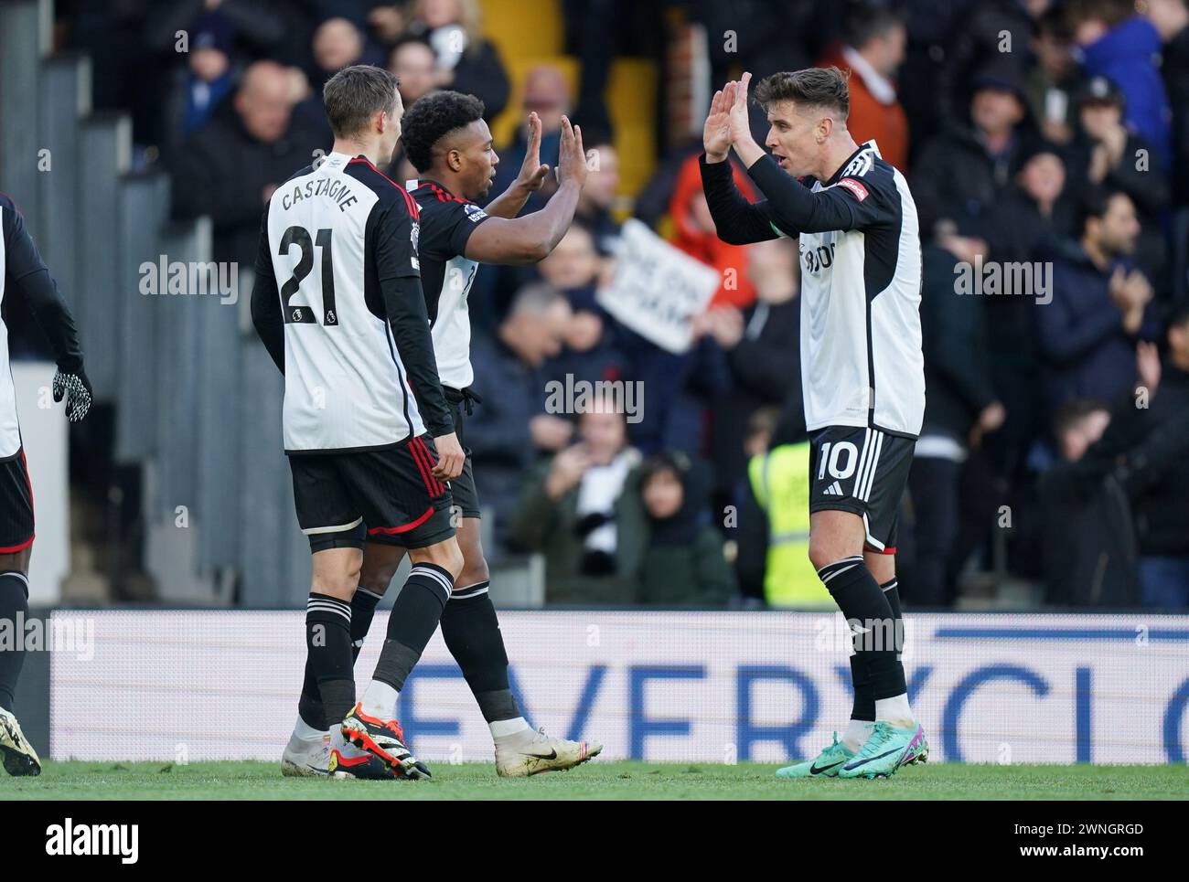 LONDON, ENGLAND - MARCH 02: Adama Traoré of Fulham celebrating his goal ...