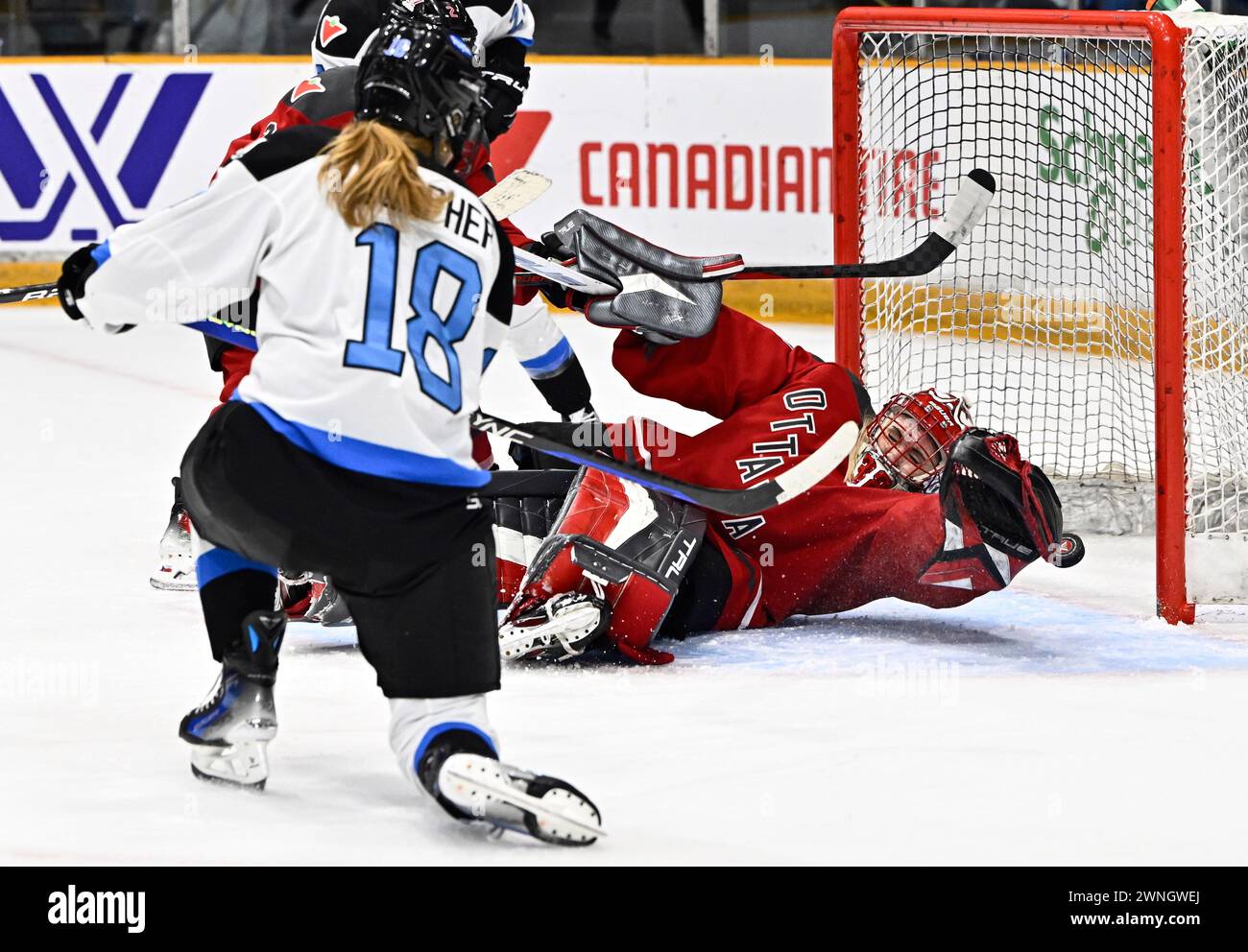 Ottawa, Canada. 02nd Mar, 2024. Ottawa's Emerance Maschmeyer (38) falls ...