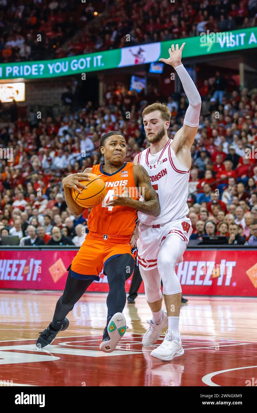 MADISON, WI - MARCH 02: Illinois guard Justin Harmon (4) looks to get ...