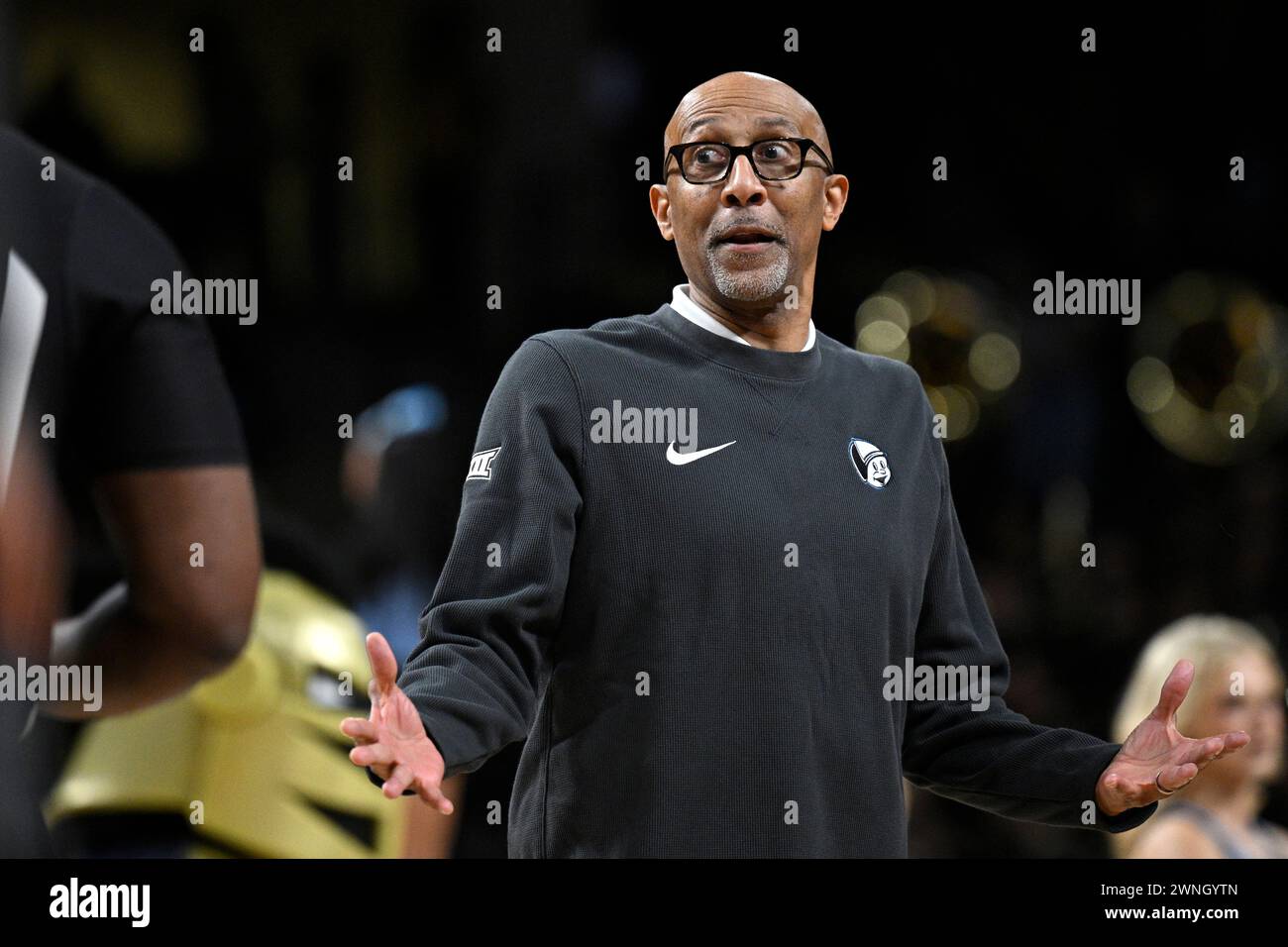 Central Florida head coach Johnny Dawkins makes a point with an ...