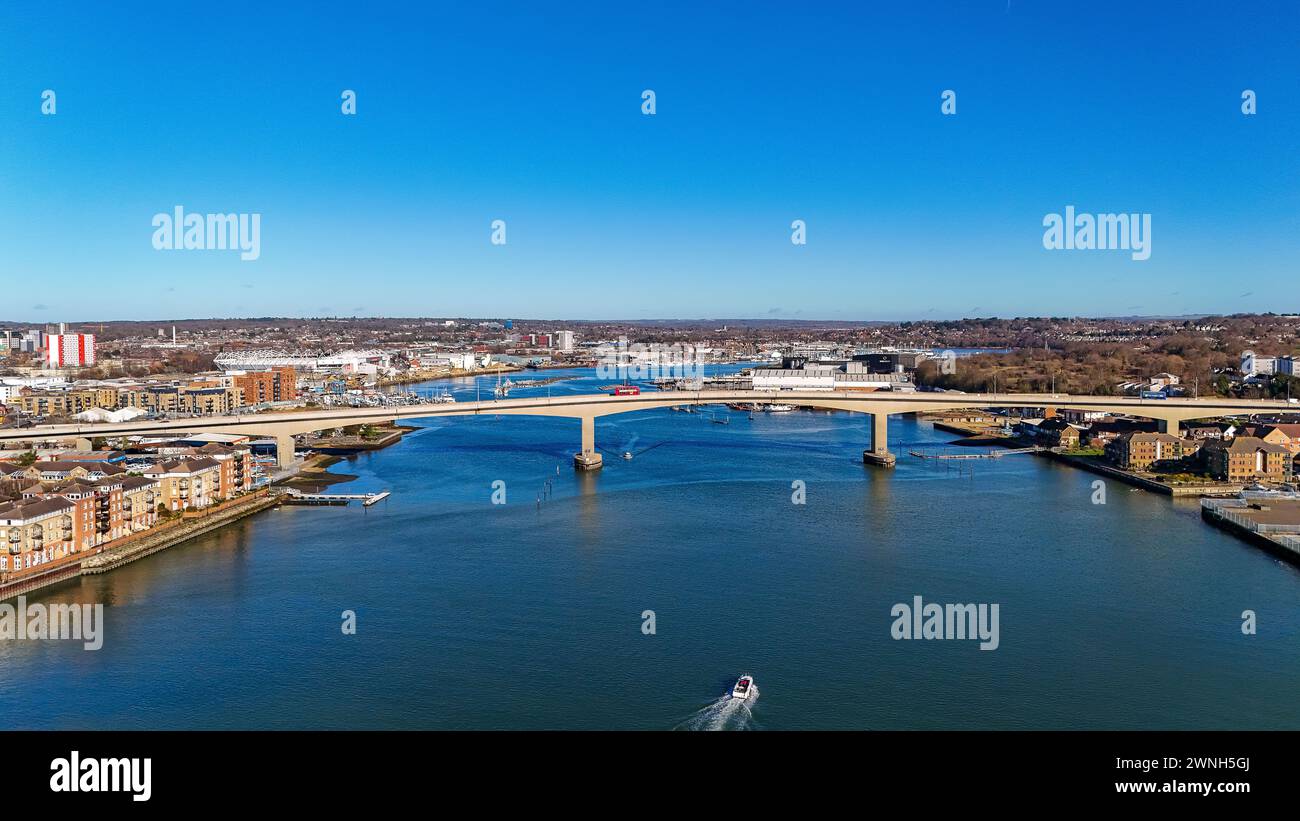 Flight over road bridge river hi-res stock photography and images - Alamy