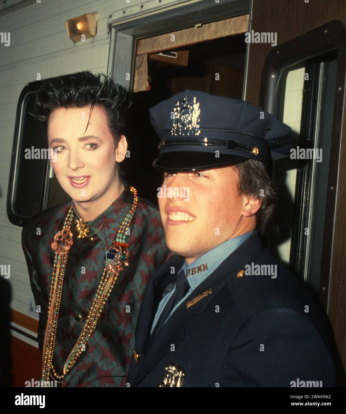 Boy george 1985 hi-res stock photography and images - Alamy