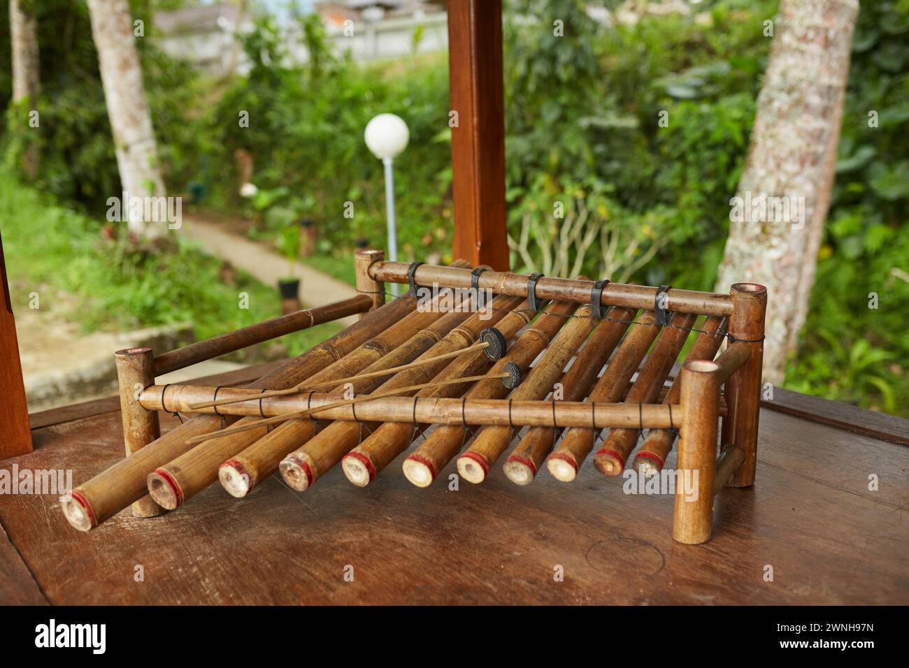 Java and bali gamelan hi-res stock photography and images - Alamy