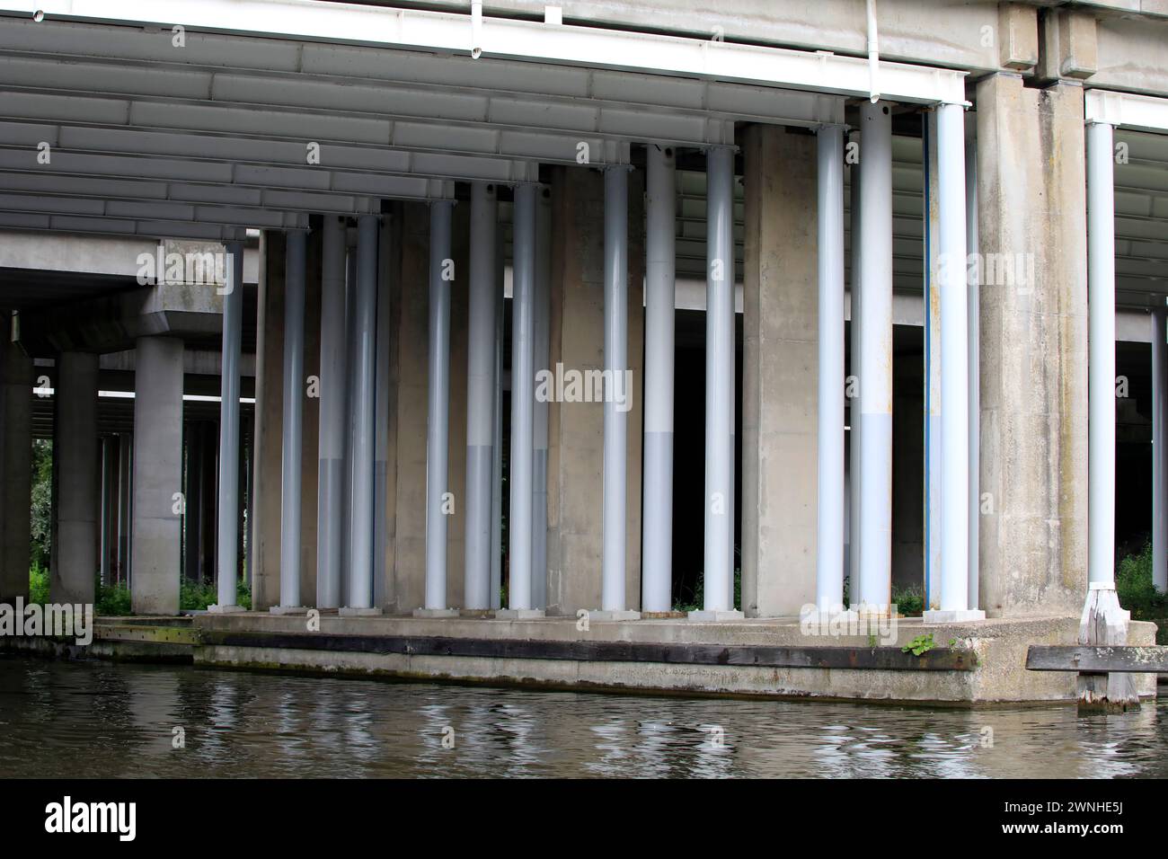 Extra support pillars as additional reinforcements due to extra bridge ...