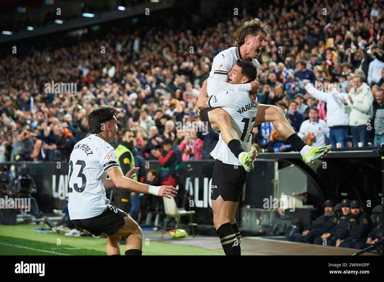 Roman Yaremchuk of Valencia CF in action during the La Liga EA Sport ...