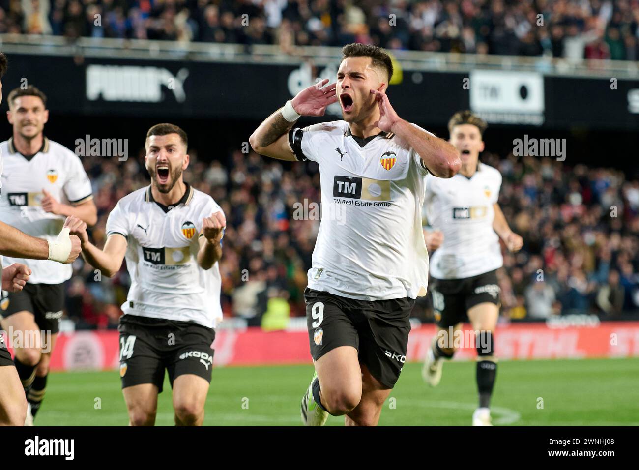 Valencia CF celebrate goal in action during the La Liga EA Sport ...