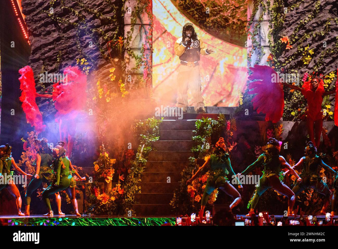 Rema performing on stage hi-res stock photography and images - Alamy