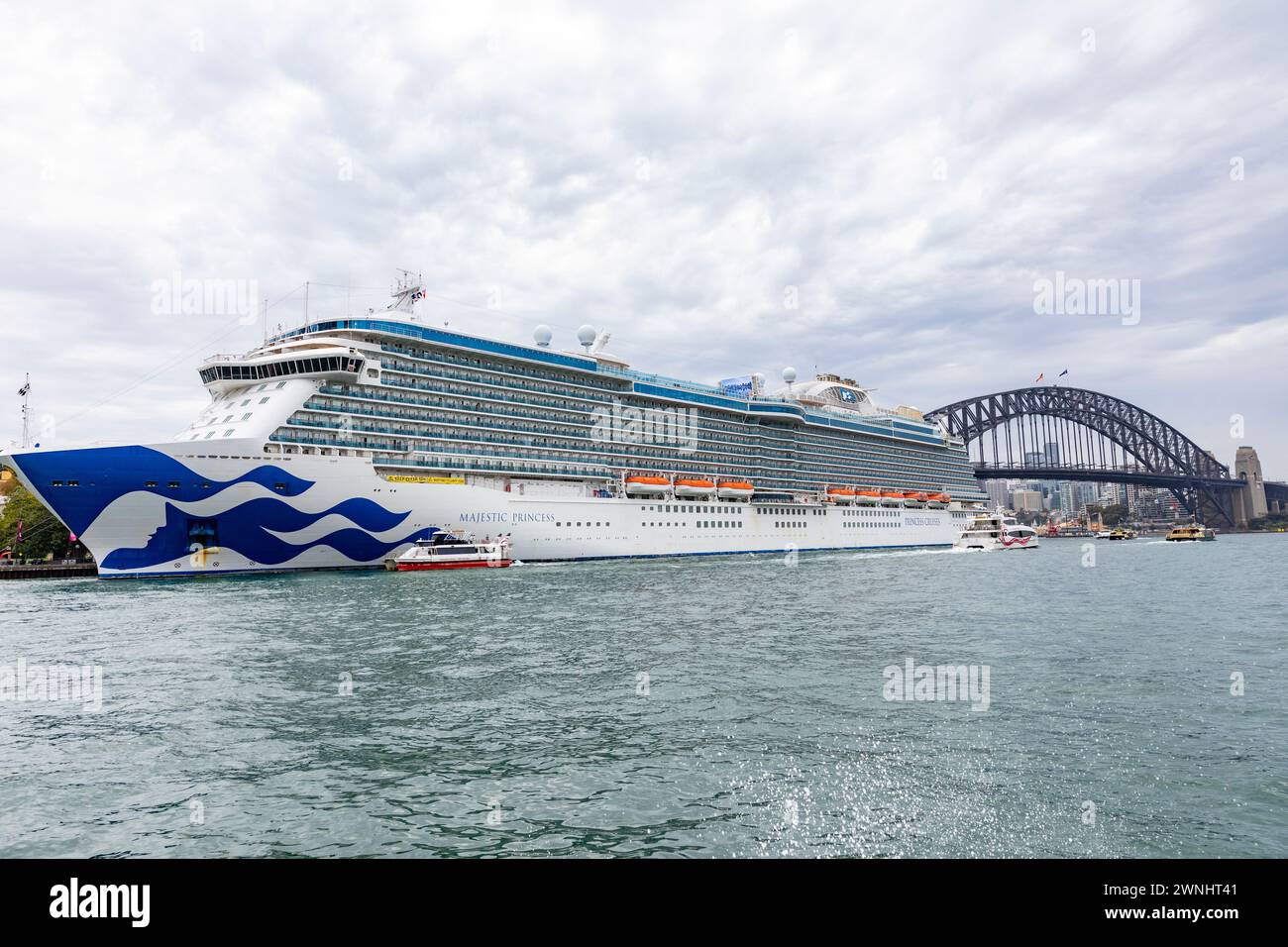 Sydney harbour, Majestic Princess cruise ship moored at Overseas ...