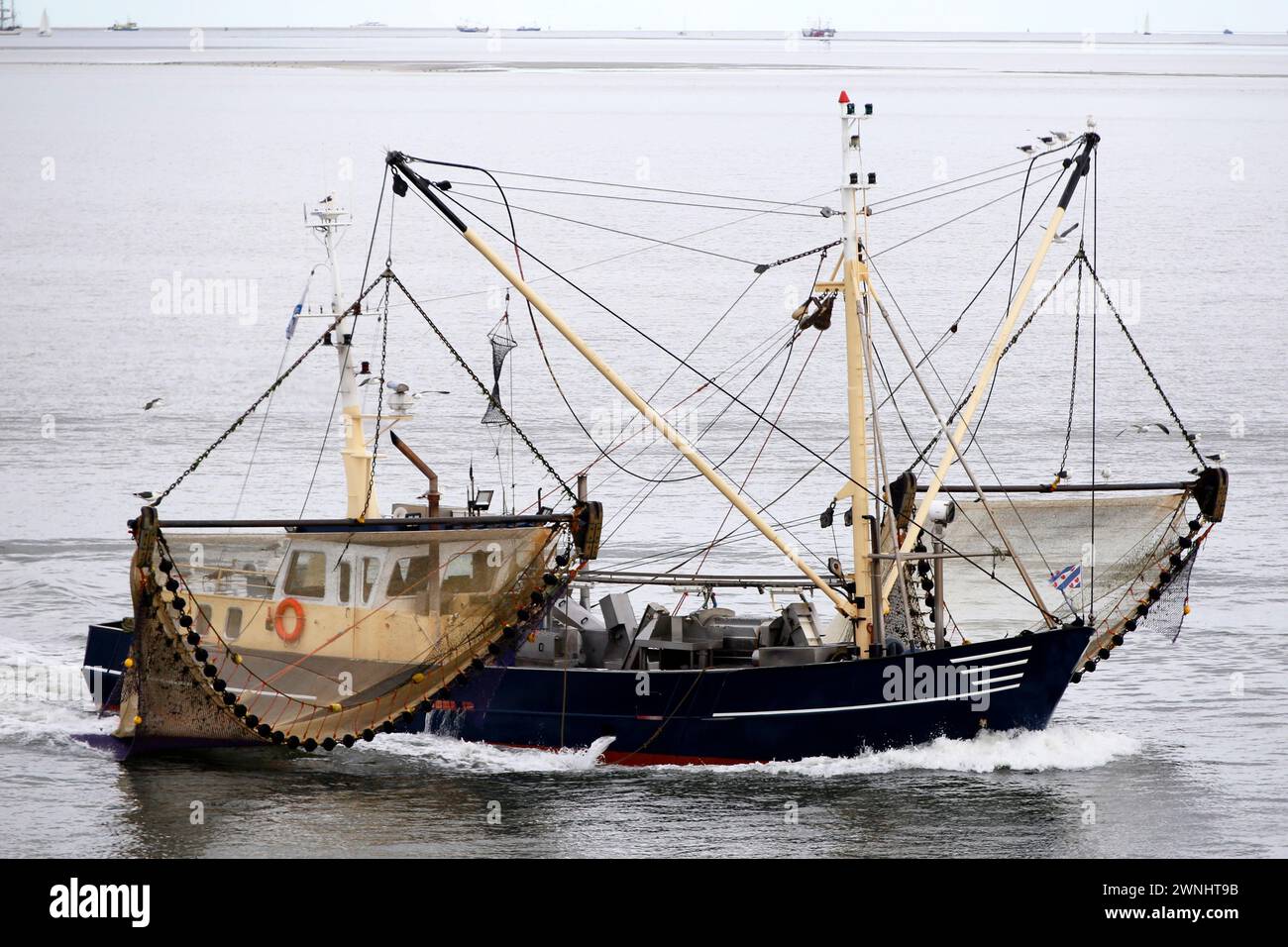 Commercial fishing vessel drag net hi-res stock photography and images ...