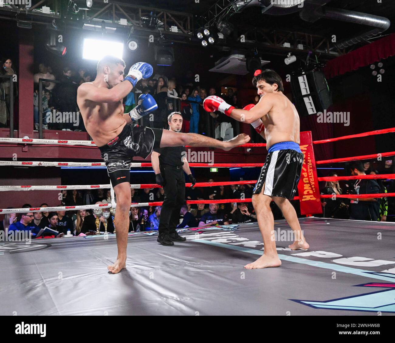 Sap fighting style hi-res stock photography and images - Alamy
