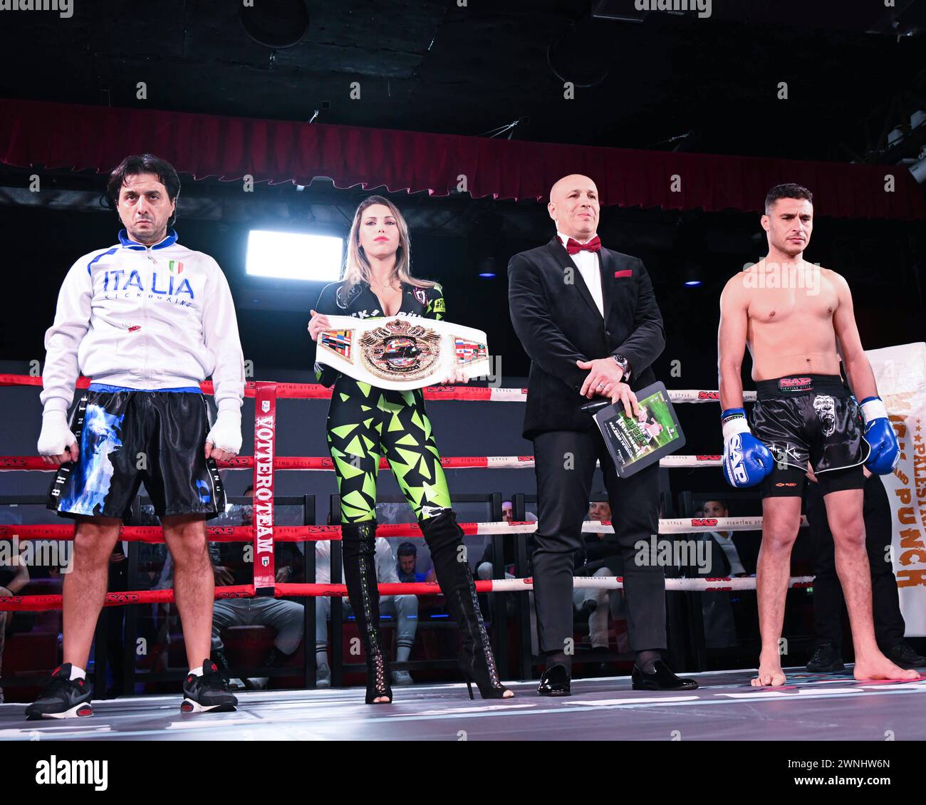 Sap fighting style hi-res stock photography and images - Alamy