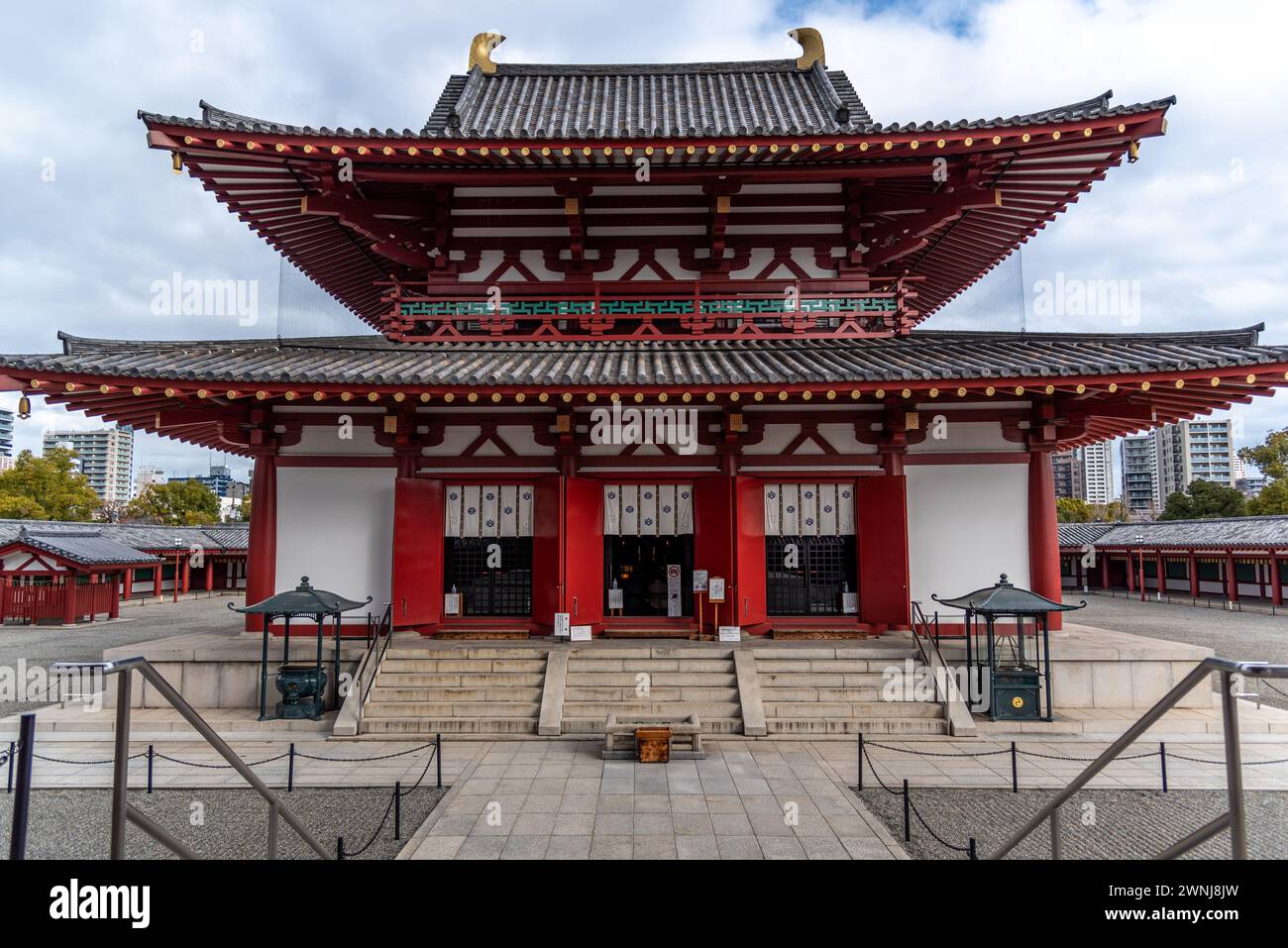 Shitennoji oldest Buddhist Temple in Japan founded in 593 by the prince ...