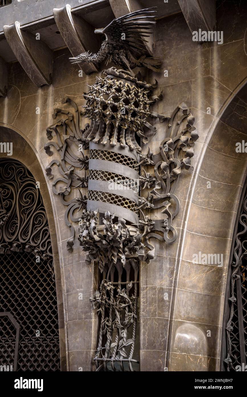 Details of the front facade of the Palau Güell palace, work of Antoni ...