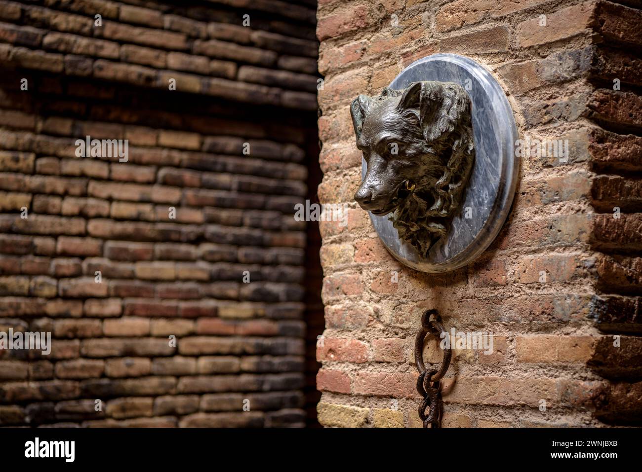 Ring to bind animals in the cavalry of the basement of the Güell Palace ...