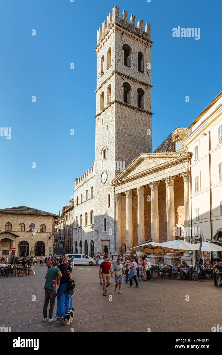 Afternoon market in the historic centre of Assisi in front of the ...