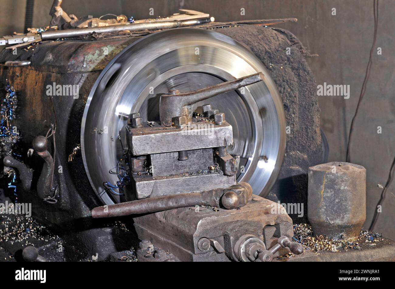 Lathe machining hi-res stock photography and images - Alamy