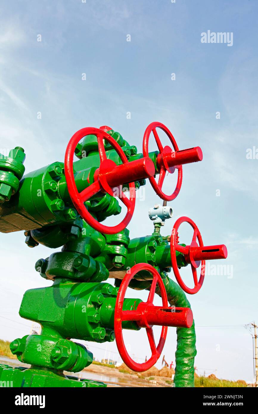 Pipes and valves Stock Photo - Alamy