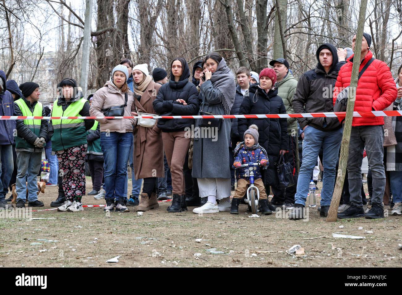 Non Exclusive: ODESA, UKRAINE - MARCH 2, 2024 - People watch a response ...