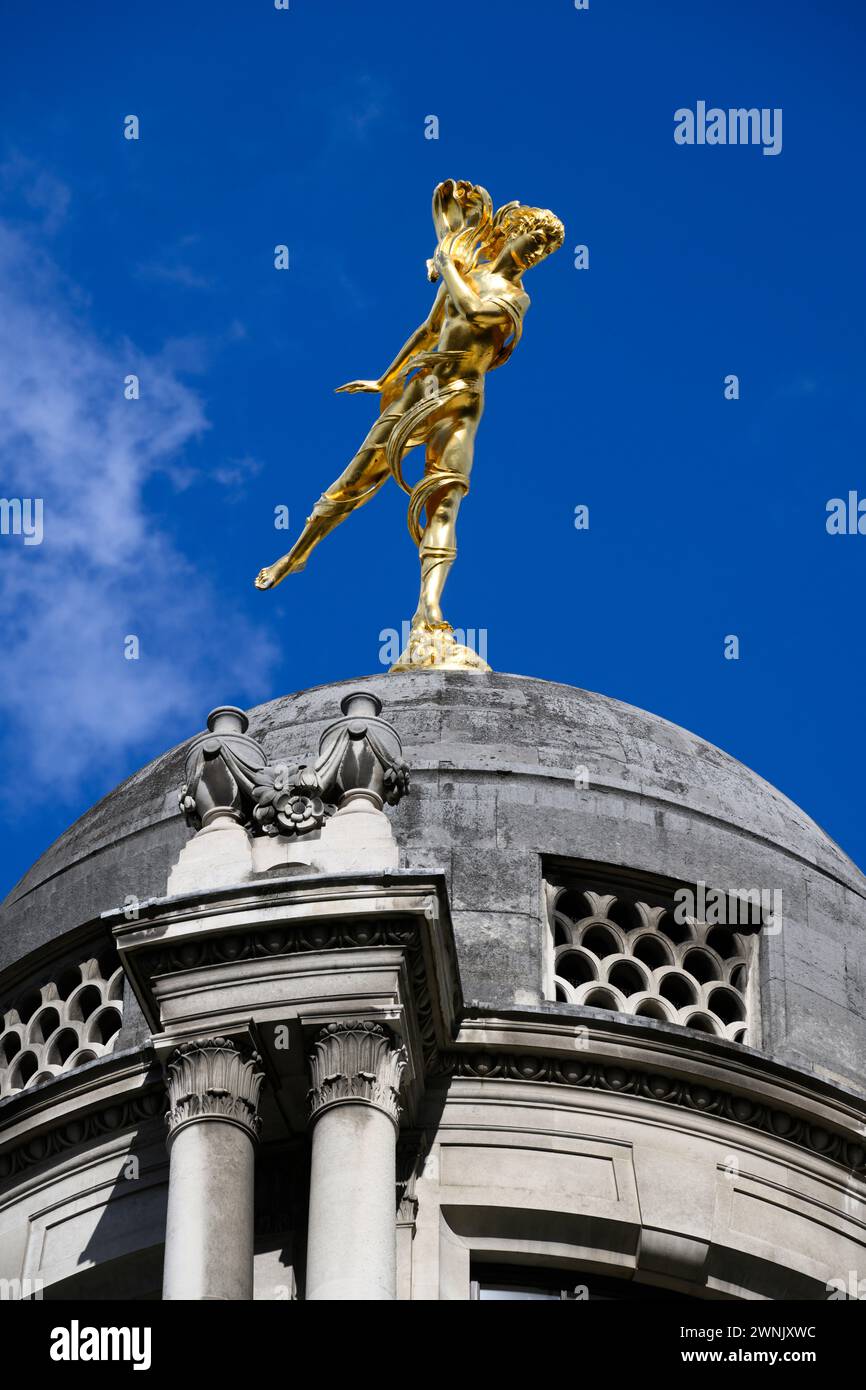 Ariel statue hi-res stock photography and images - Alamy