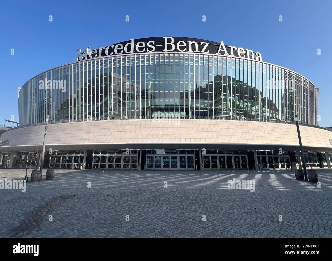 Mercedes-Benz Arena in Berlin *** Mercedes Benz Arena in Berlin ...