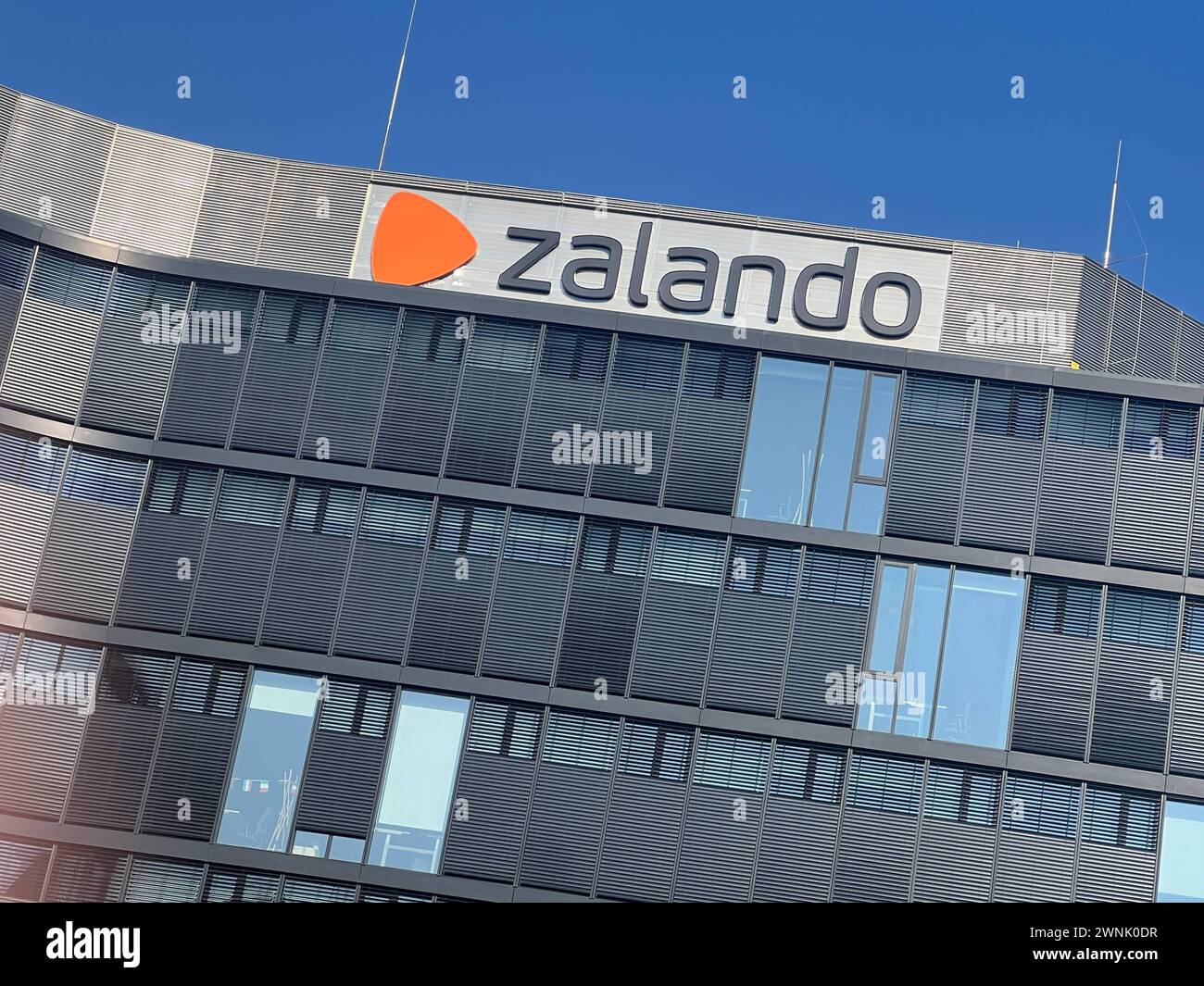 Zalando Bürogebäude Berlin *** Zalando office building Berlin Copyright ...