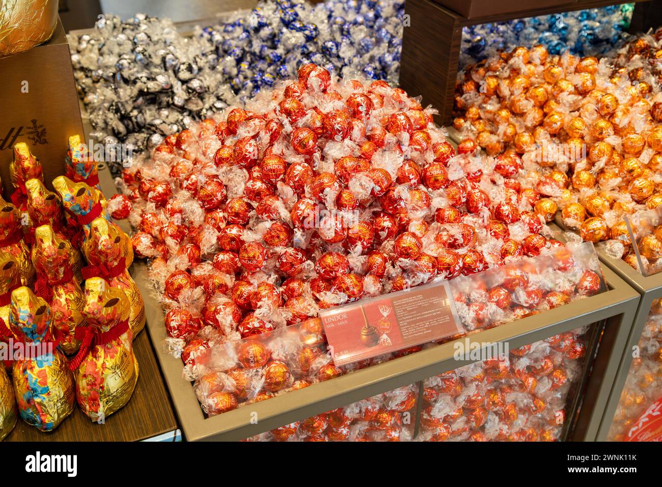 Chocolate vienna hi-res stock photography and images - Alamy