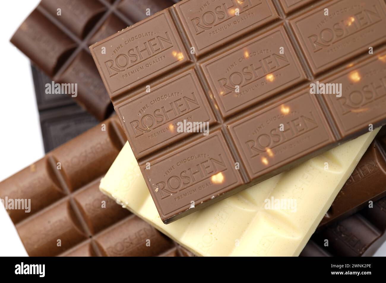 Ros hen chocolate hi-res stock photography and images - Alamy