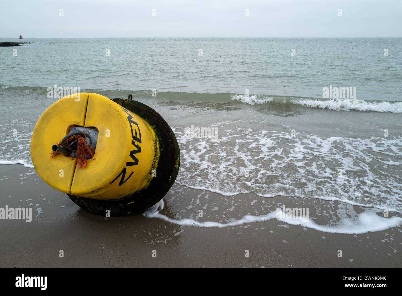 Life buoy cargo ship hi-res stock photography and images - Alamy