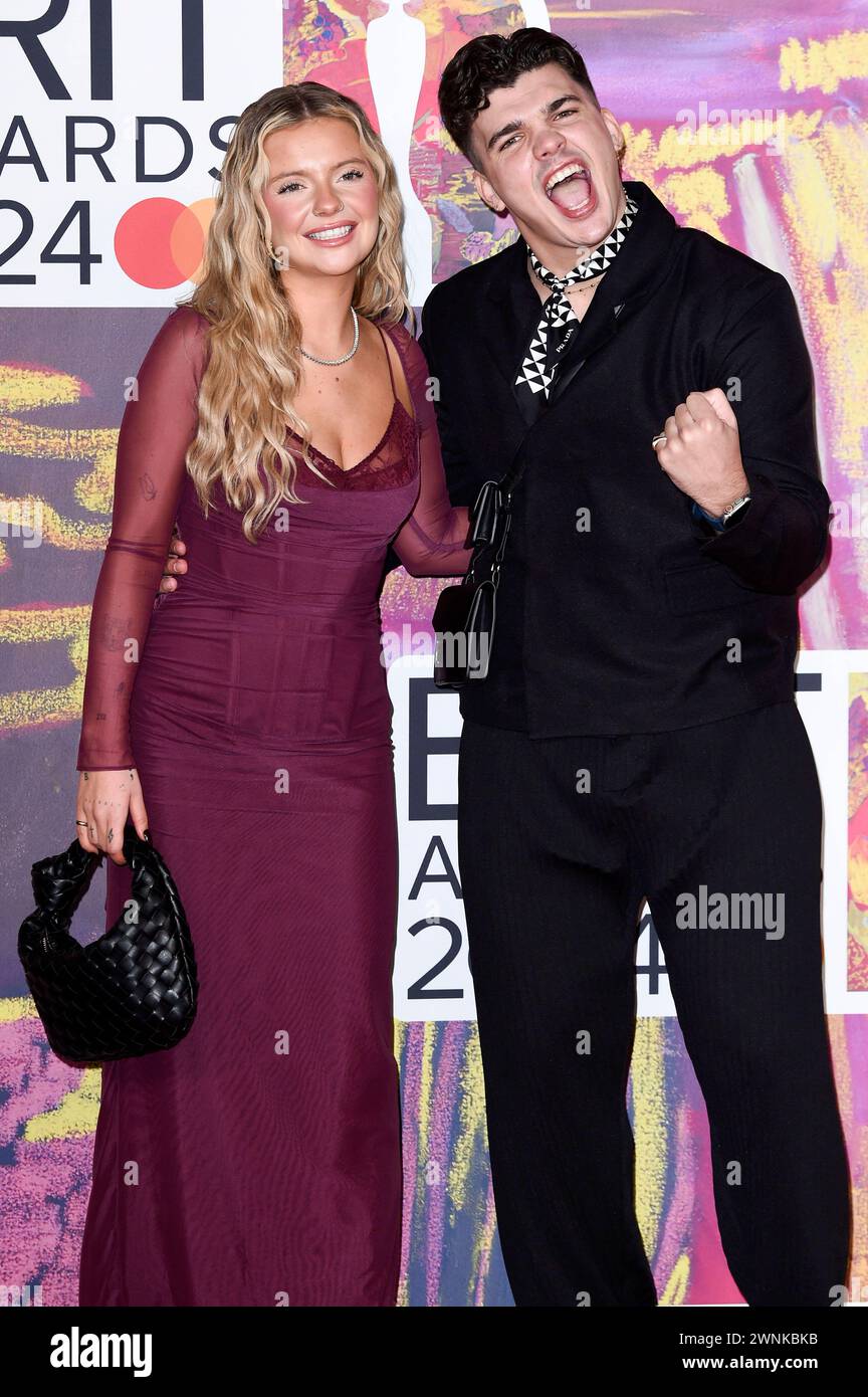 Anna Maynard und Harry Clark bei der Verleihung der 44. BRIT Awards ...