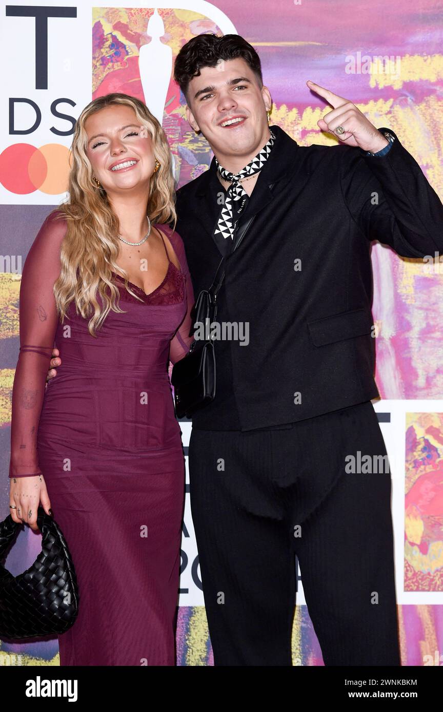 Anna Maynard und Harry Clark bei der Verleihung der 44. BRIT Awards ...