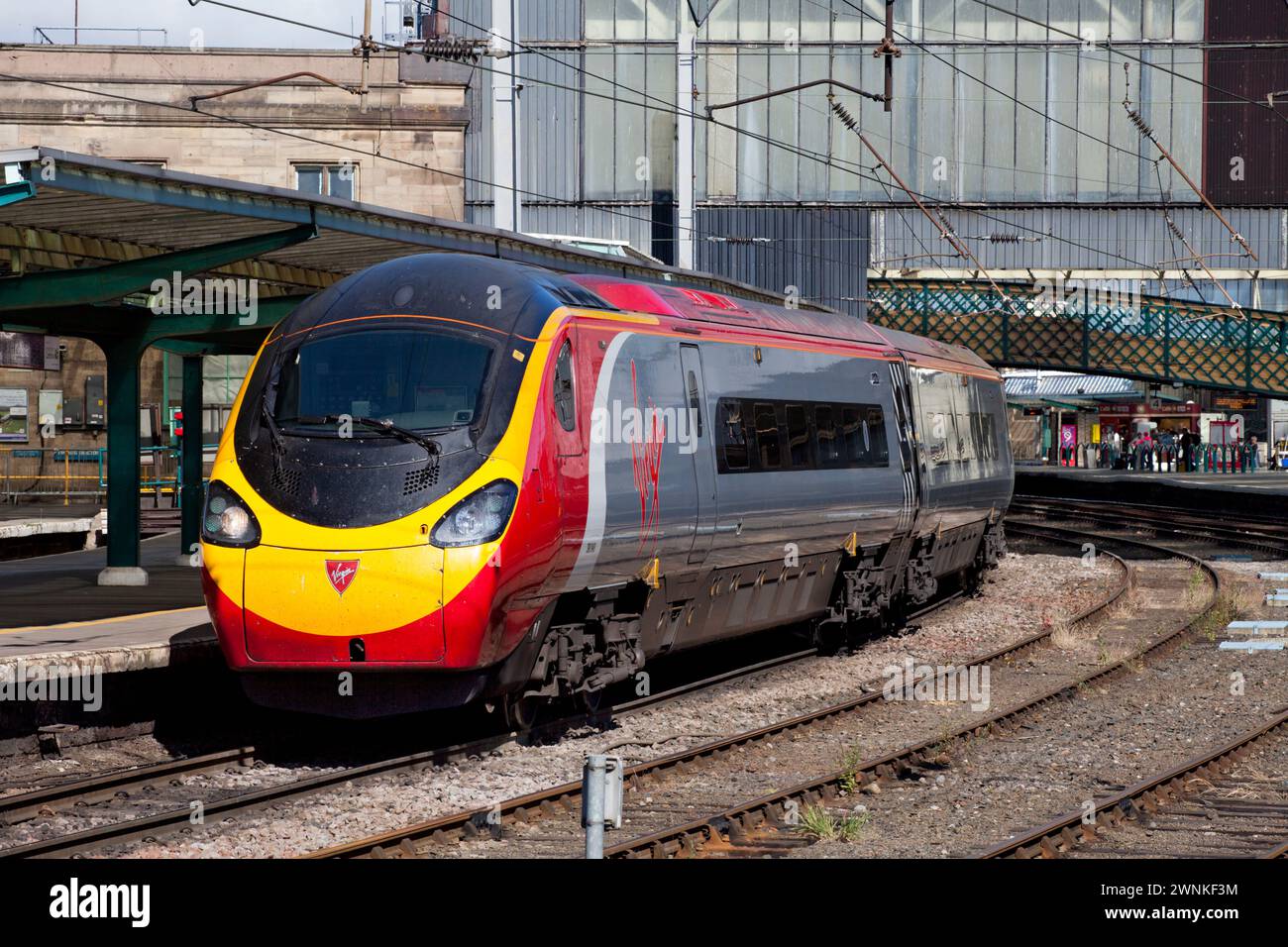 Virgin trains class 390 Pendolino train 3900409 at Carlisle railway ...