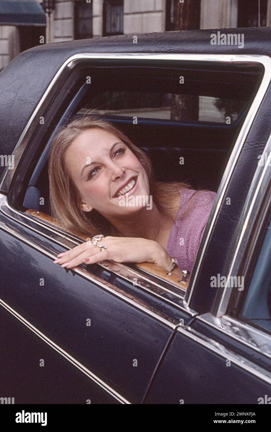 Miss universe crown hi-res stock photography and images - Alamy