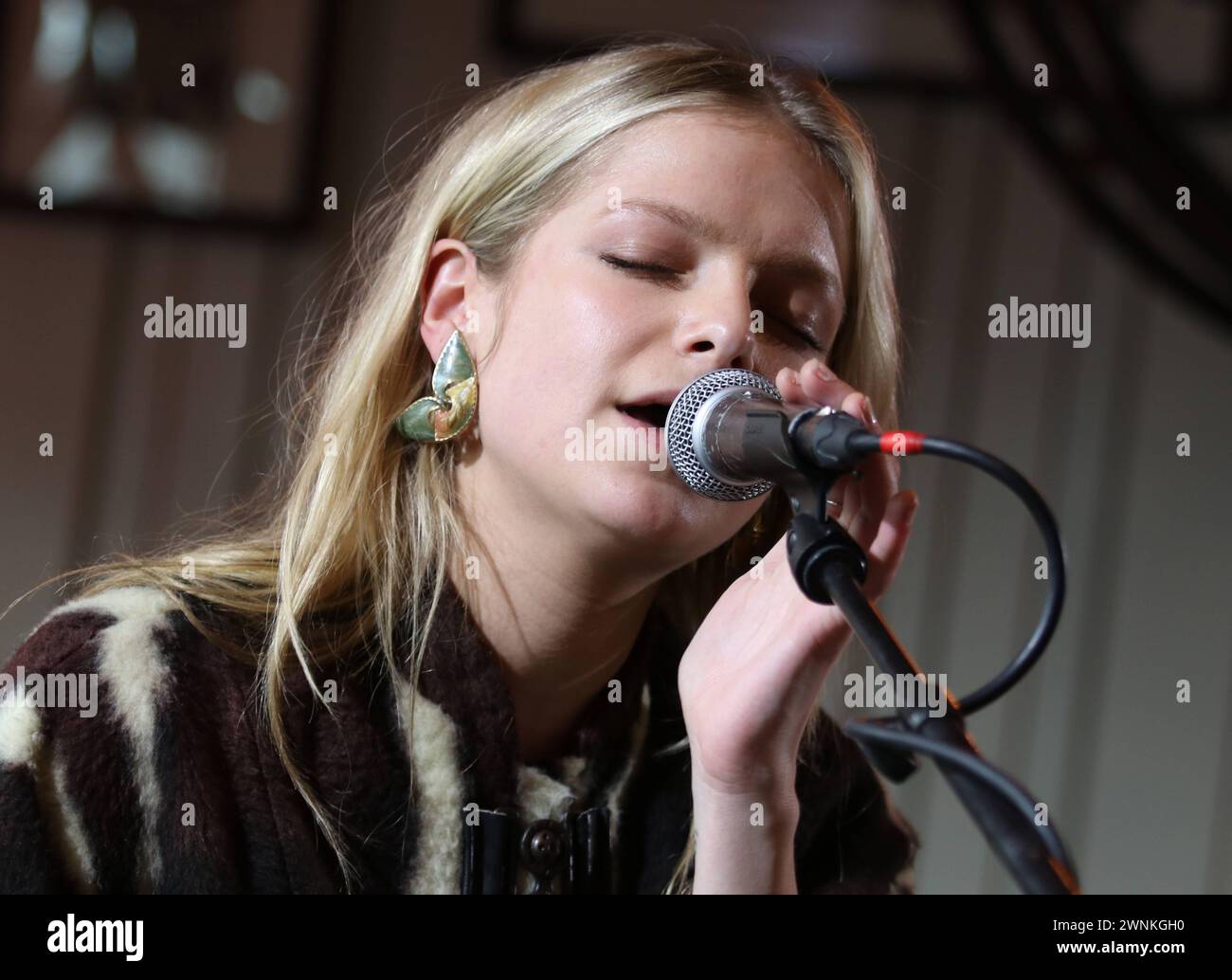 Countrysängerin Carter Faith beim C2C 2024 in Berlin Auftritt beim ...