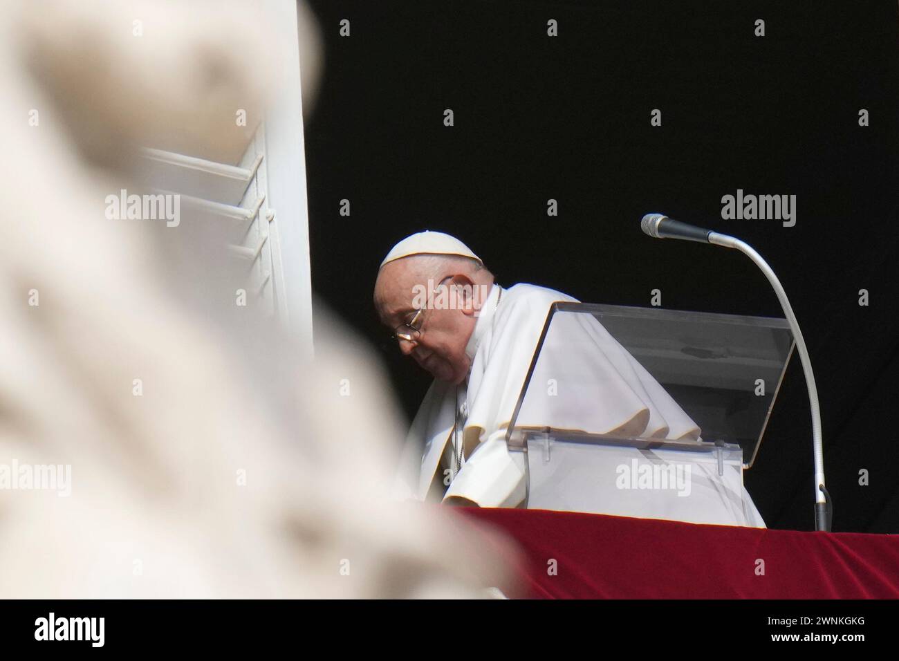 Pope Francis leaves after the Angelus noon prayer from the window of ...