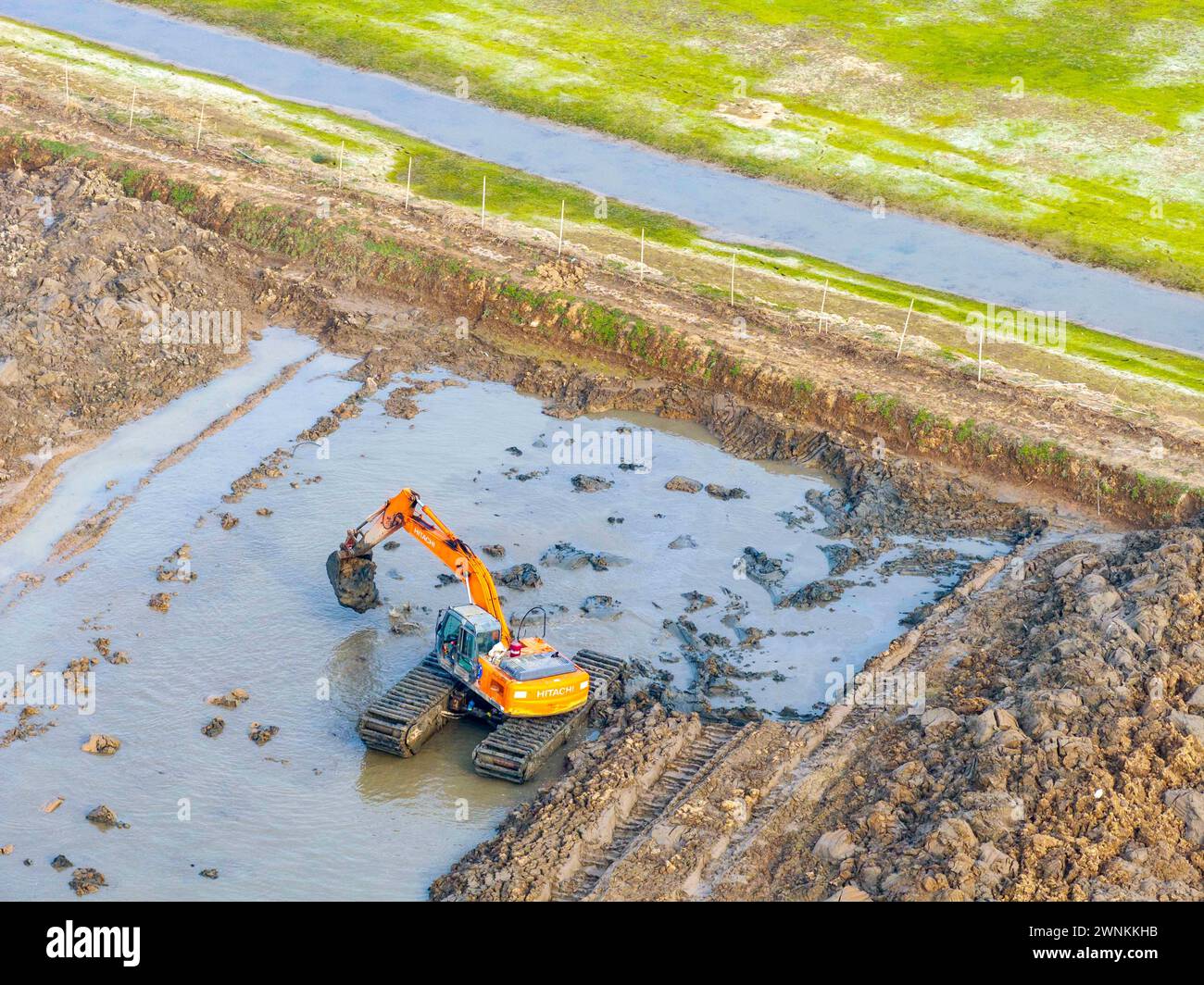Crab pond hi-res stock photography and images - Alamy
