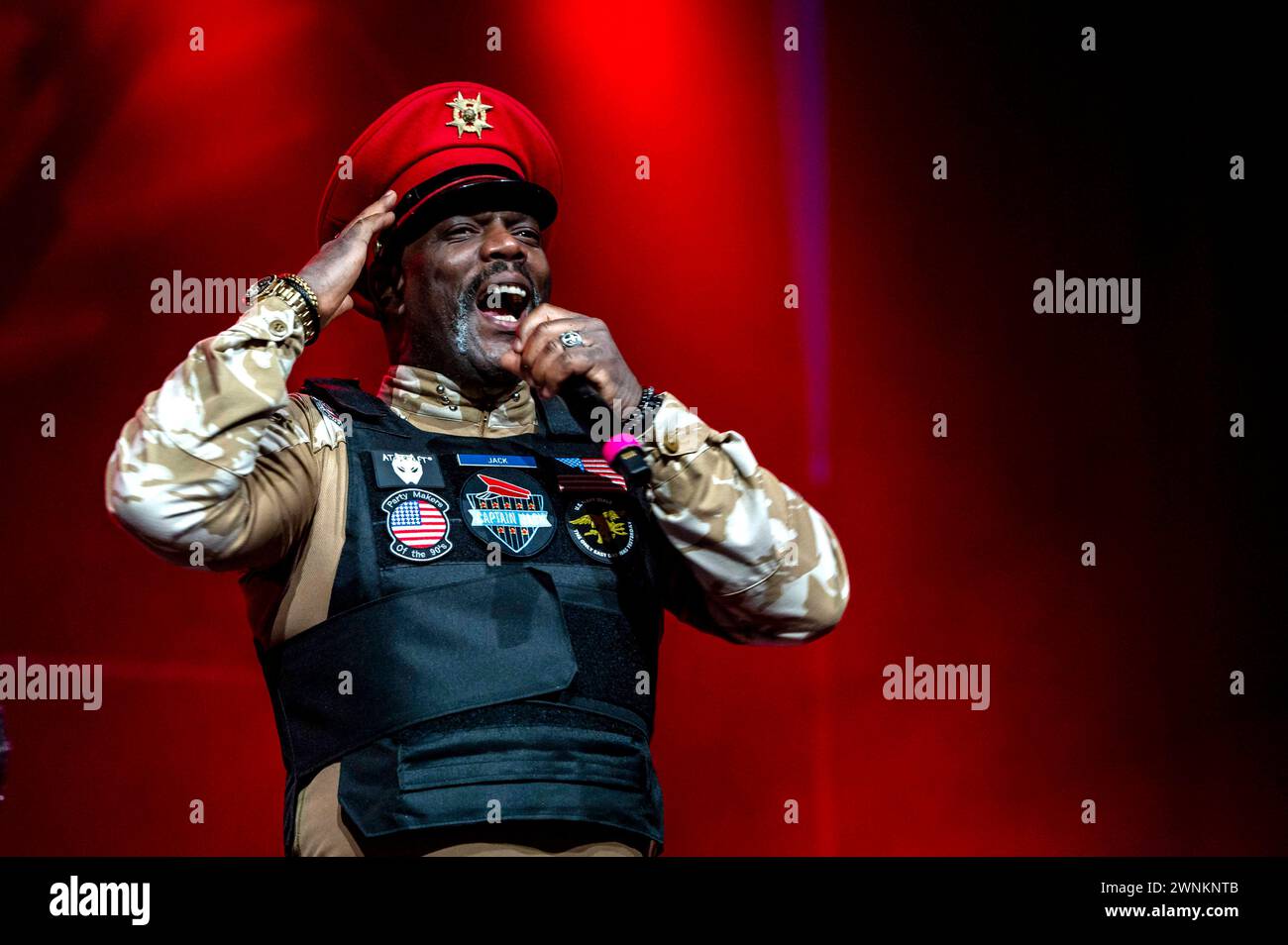 Captain Jack live bei der 90er vs. 2000er Party in der Festhalle ...