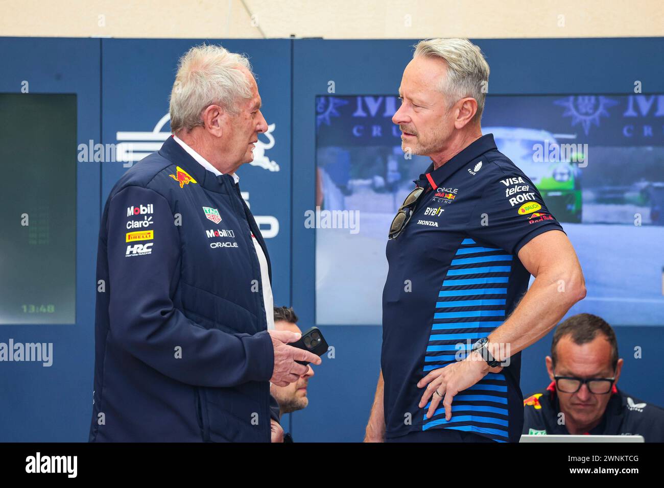 Dr. Helmut Marko (AUT, Oracle Red Bull Racing), Jonathan Wheatley (GBR ... Dr. Helmut Marko (AUT, Oracle Red Bull Racing), Jonathan Wheatley (GBR ...