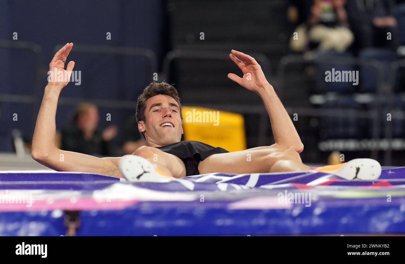 New Zealand's Hamish Kerr celebrates after winning the Men's High Jump ...