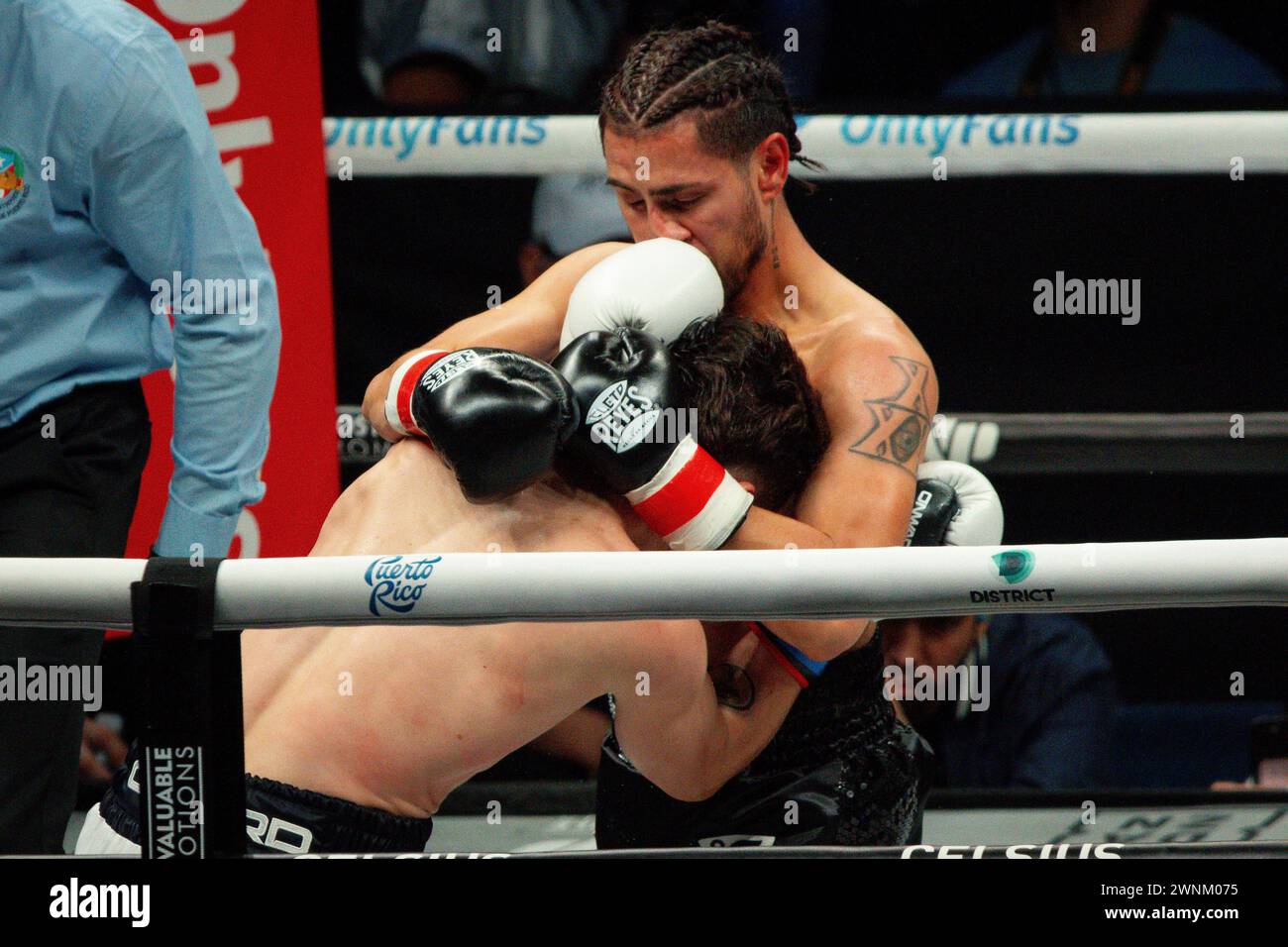 Joshua torres hi-res stock photography and images - Alamy