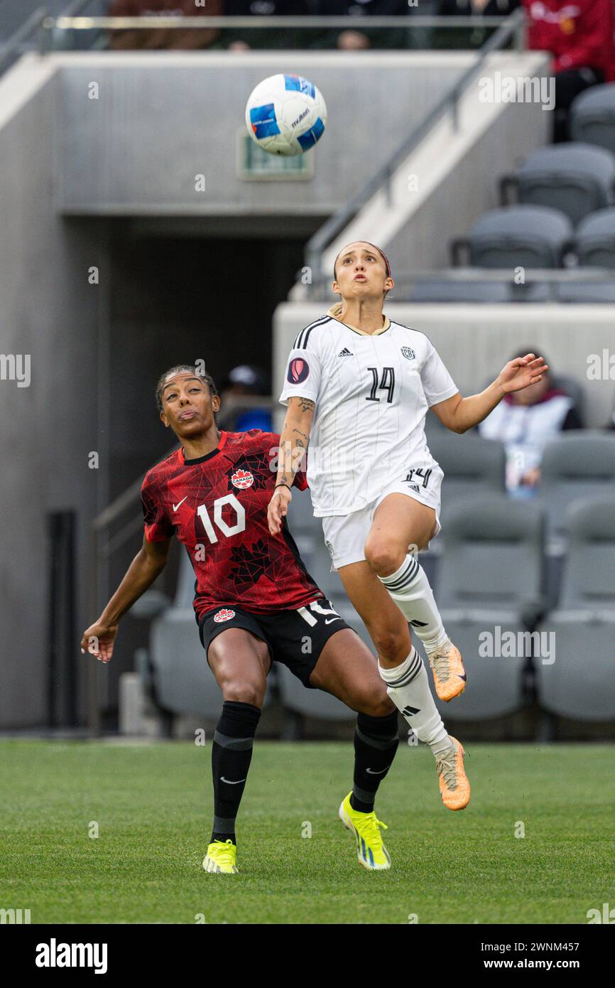 Costa Rica midfielder Priscila Chinchilla (14) gains possession against ...