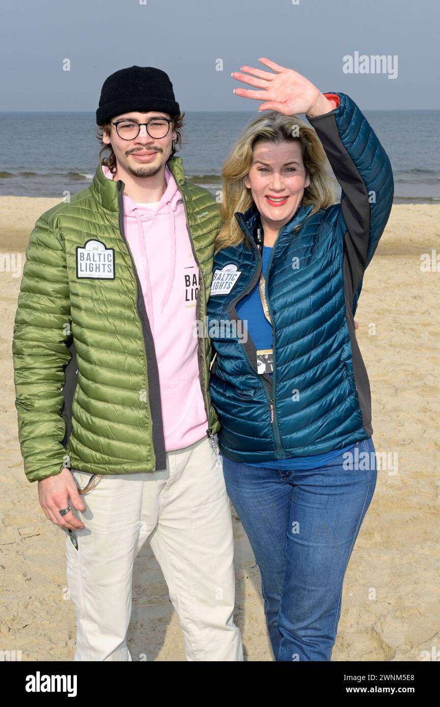 Alexa Maria Surholt mit Sohn Arthur beim Baltic Lights 2024 Charity ...