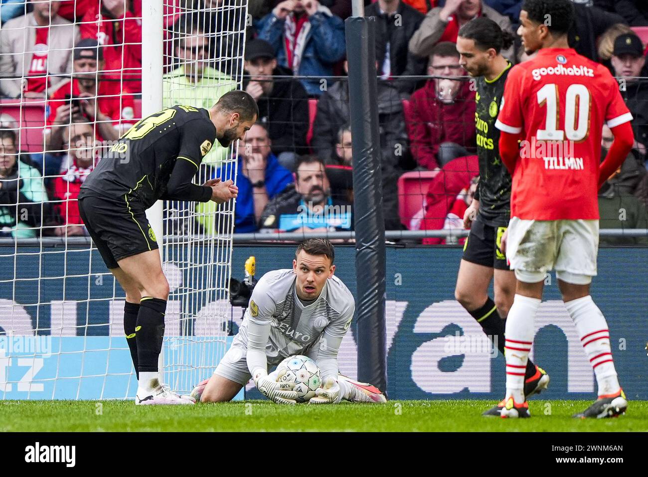 Eindhoven, The Netherlands. 03rd Mar, 2024. Eindhoven - Feyenoord keeper Timon Wellenreuther ...