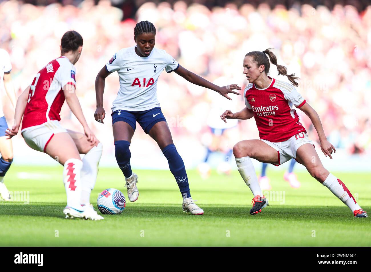 Caitlin foord arsenal v spurs hi-res stock photography and images - Alamy