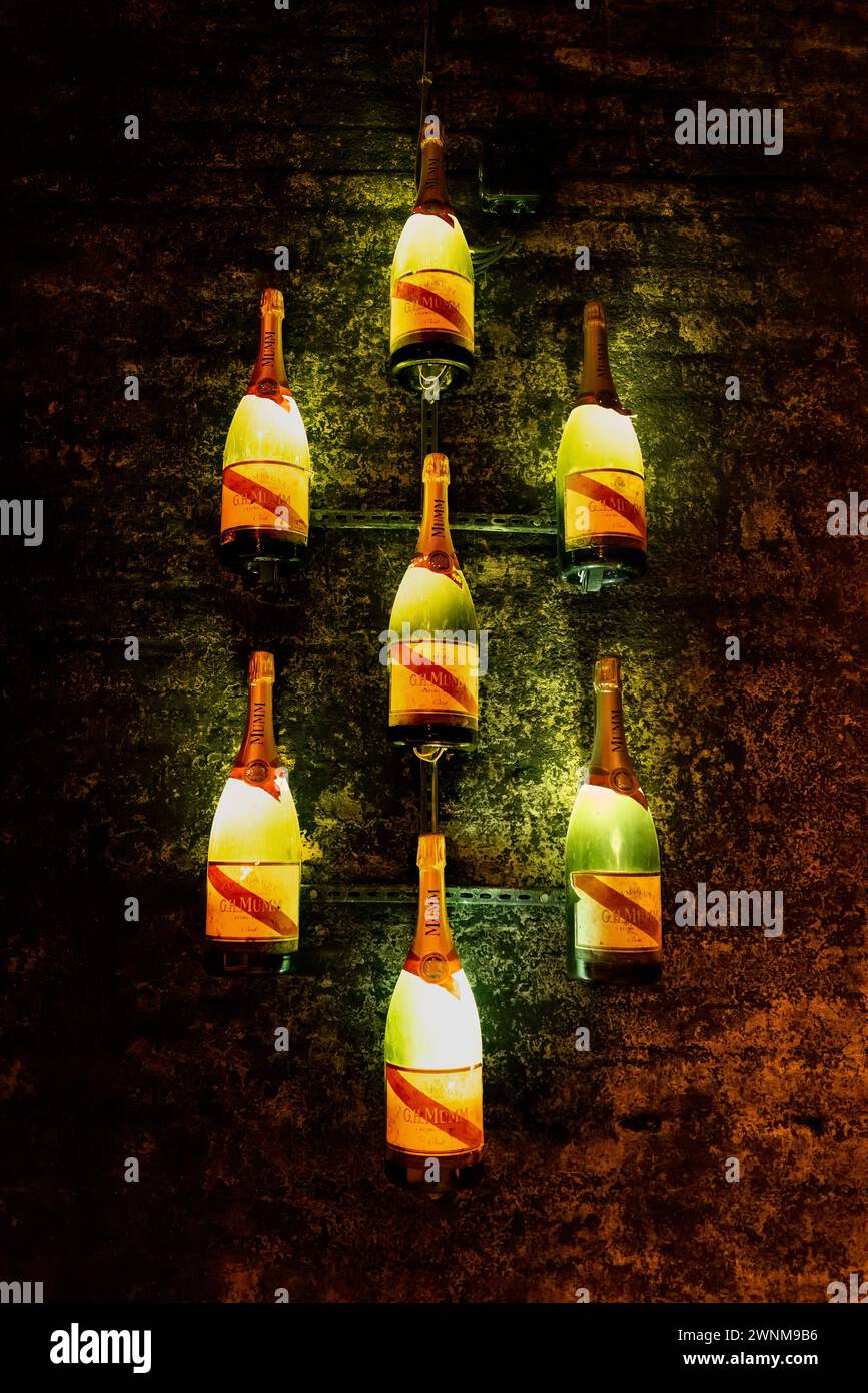 Mumm cordon rouge hi-res stock photography and images - Alamy