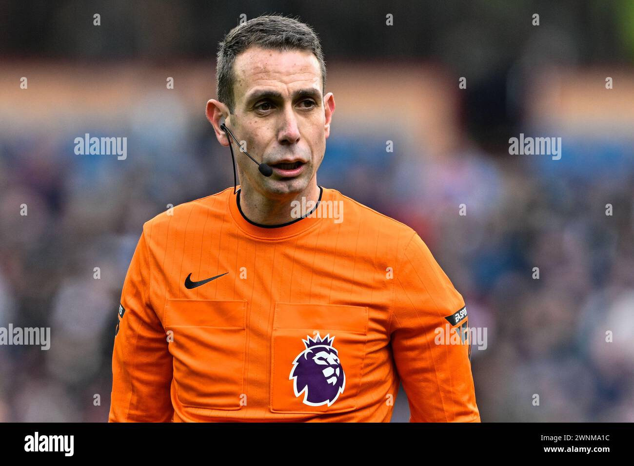 Referee david coote hi-res stock photography and images - Alamy