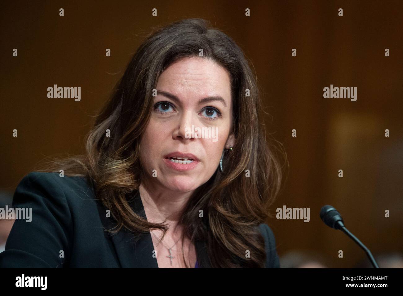 Improving patient care hi-res stock photography and images - Alamy