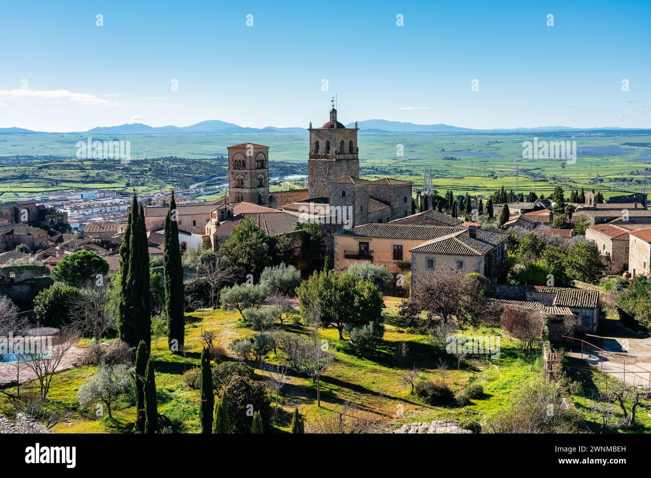 The architecture of medieval churches hi-res stock photography and ...