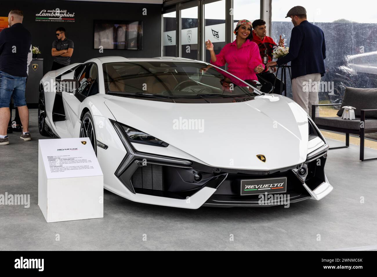 Lamborghini revuelto hi-res stock photography and images - Alamy